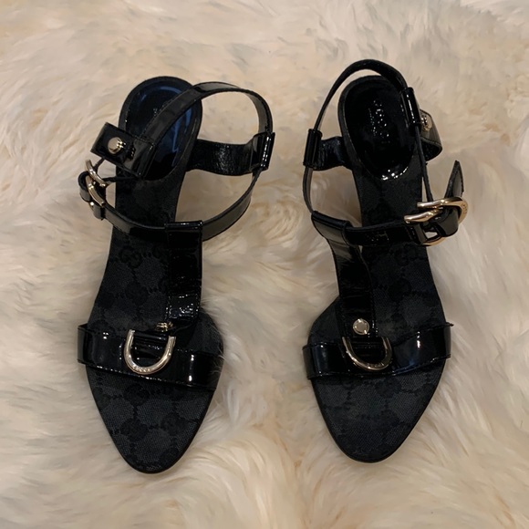 Gucci | Shoes | Gucci Black Sandals | Poshmark